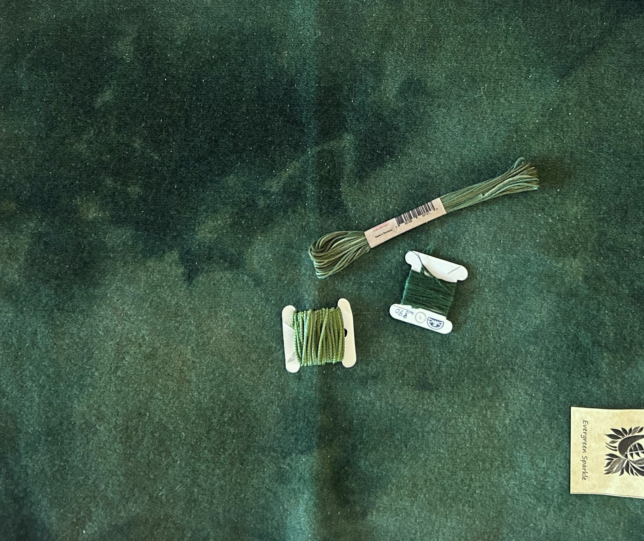 EVERGREEN SPARKLE Hand Dyed Fat Eighth and Coordinating Threads ...